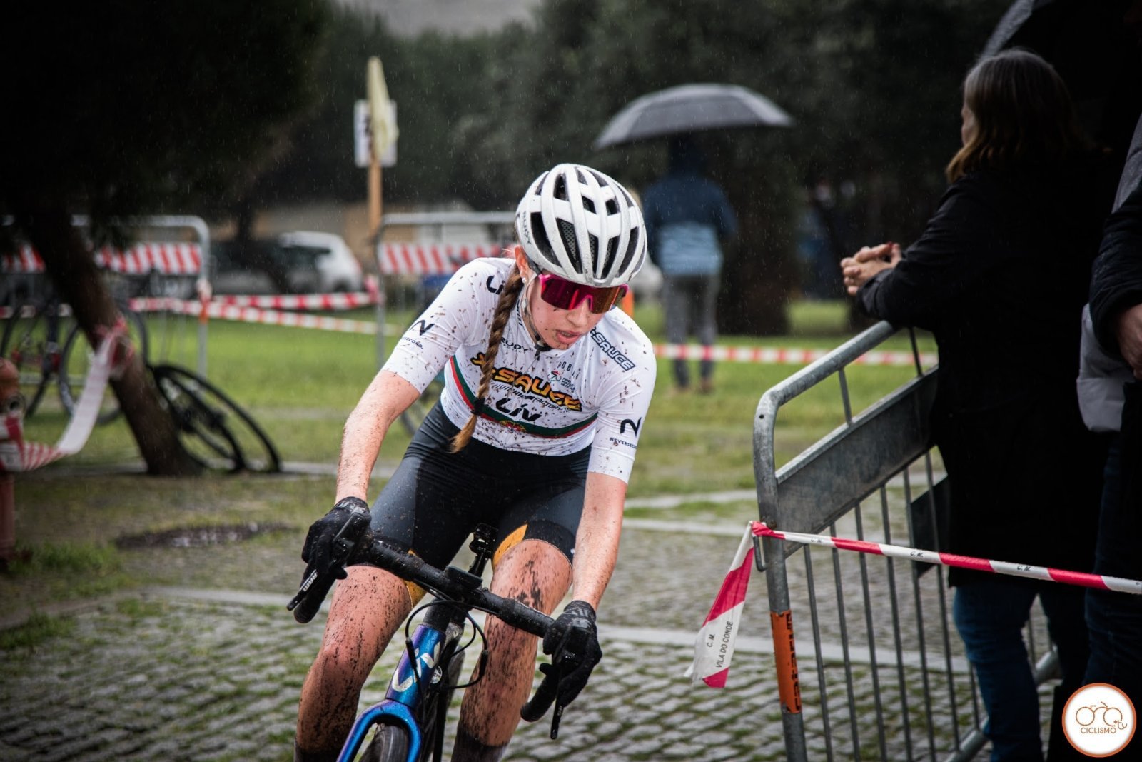 Ana Santos vuelve a competir y logra una nueva victoria para el el X ...