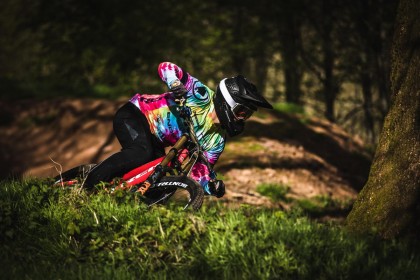 Kade Edwards, un rider a tiempo completo | Bikezona.com