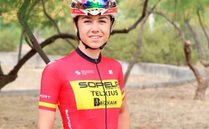 Sara Martín estrena su maillot de campeona de España | Bikezona.com